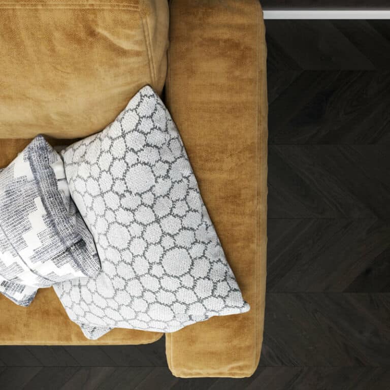 How to Bring The Feeling of Fall Indoors: Autumn Window Trends